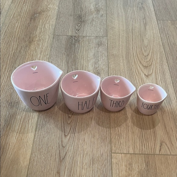 Rae Dunn | Kitchen | Rae Dunn Artisan Collection Ceramic Measuring Cups ...